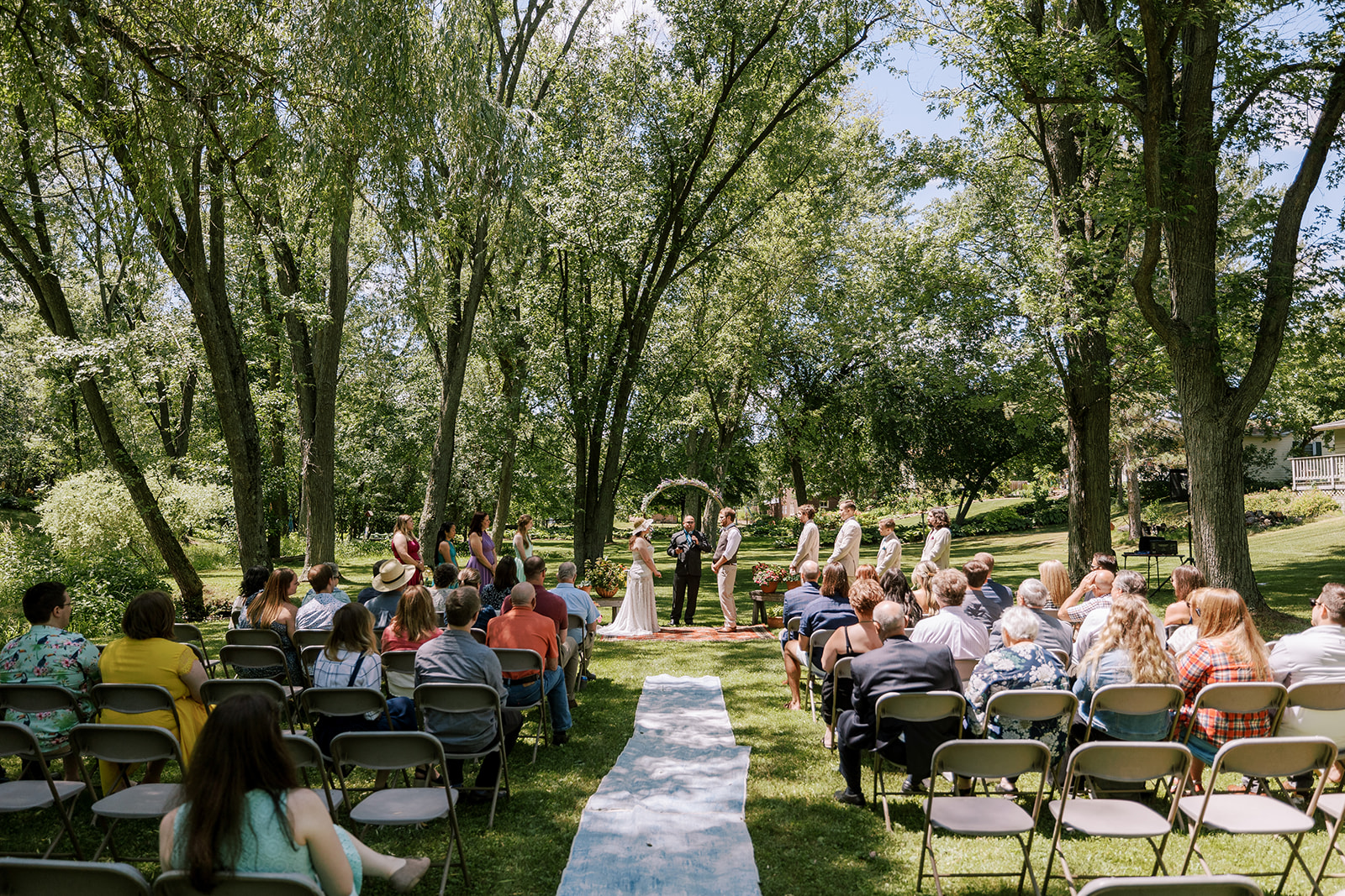 Intimate backyard wedding 60 photos - Astyledwedding.com