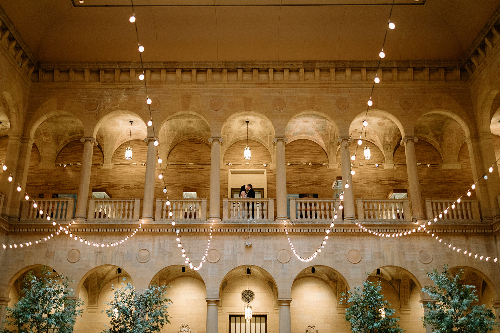 Nelson Art Wedding An Unforgettable Nelson Atkins Wedding Filled With